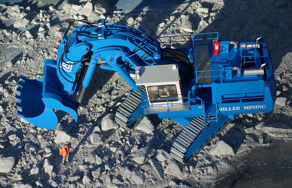 Conrad O&K RH120 Miller Mining custom - General Topics - DHS Forum